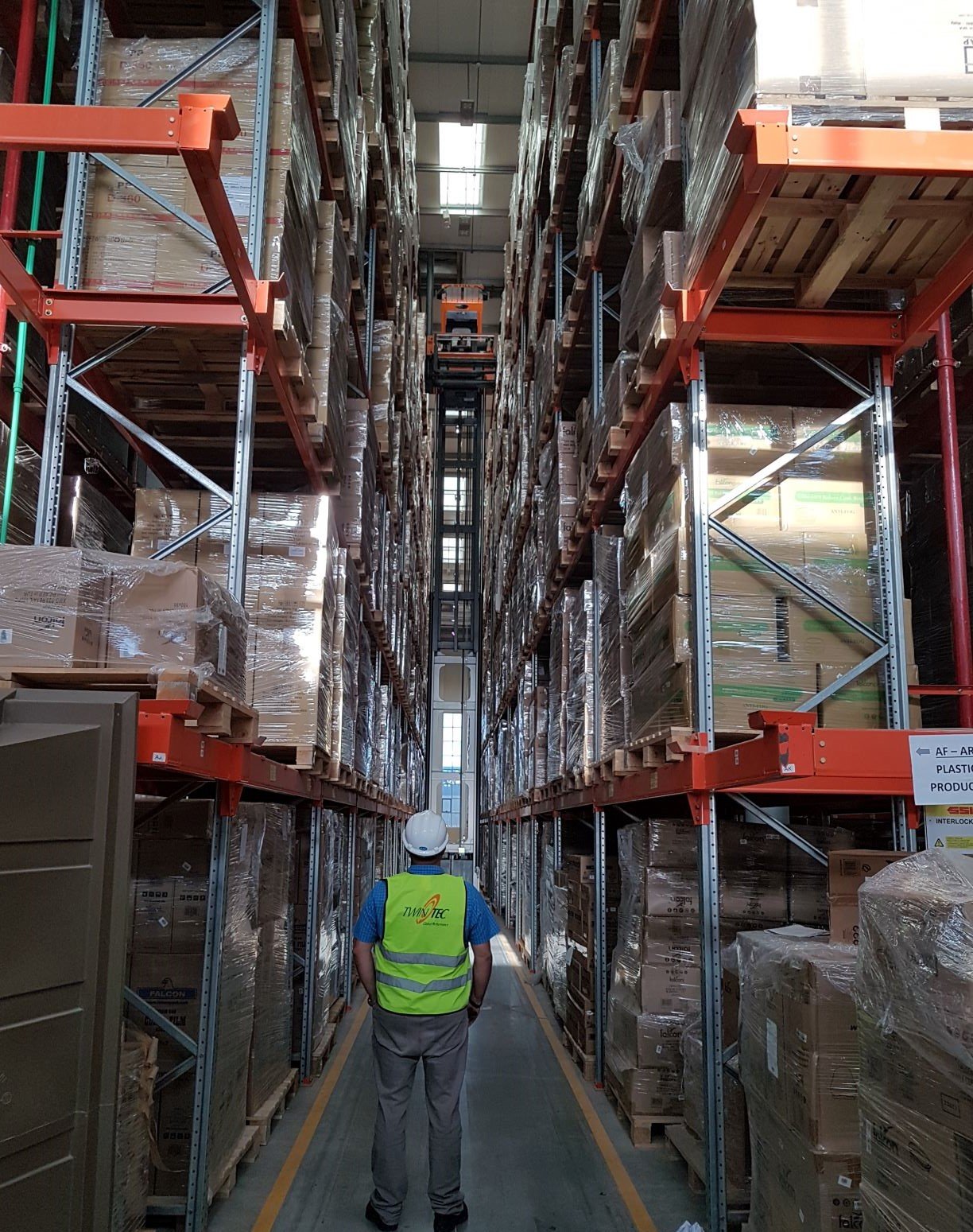 VNA warehouse flooring: the major elements for success